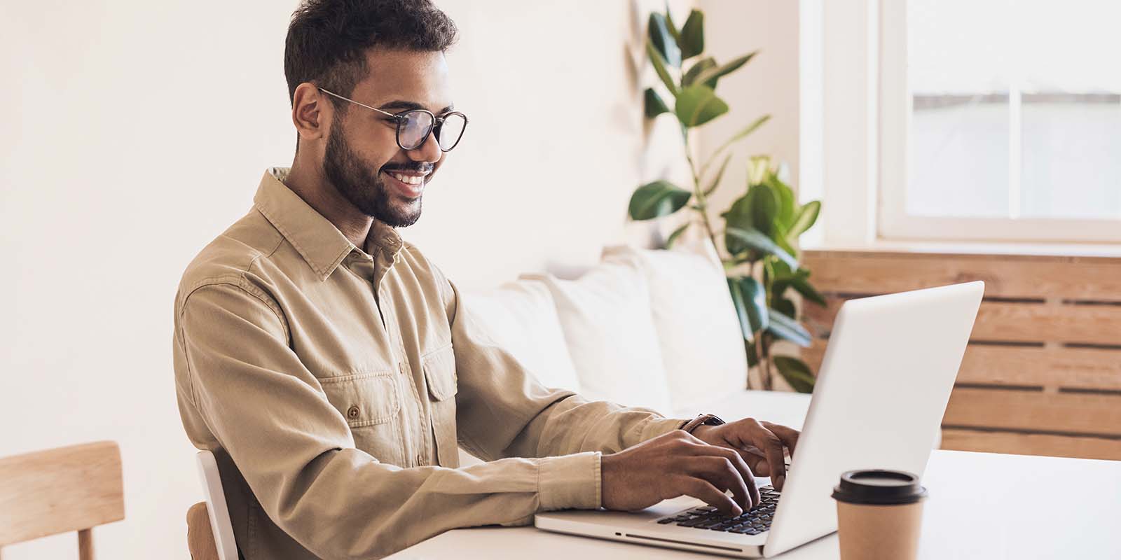 15 Companies That Hire for Remote Chat Support Jobs